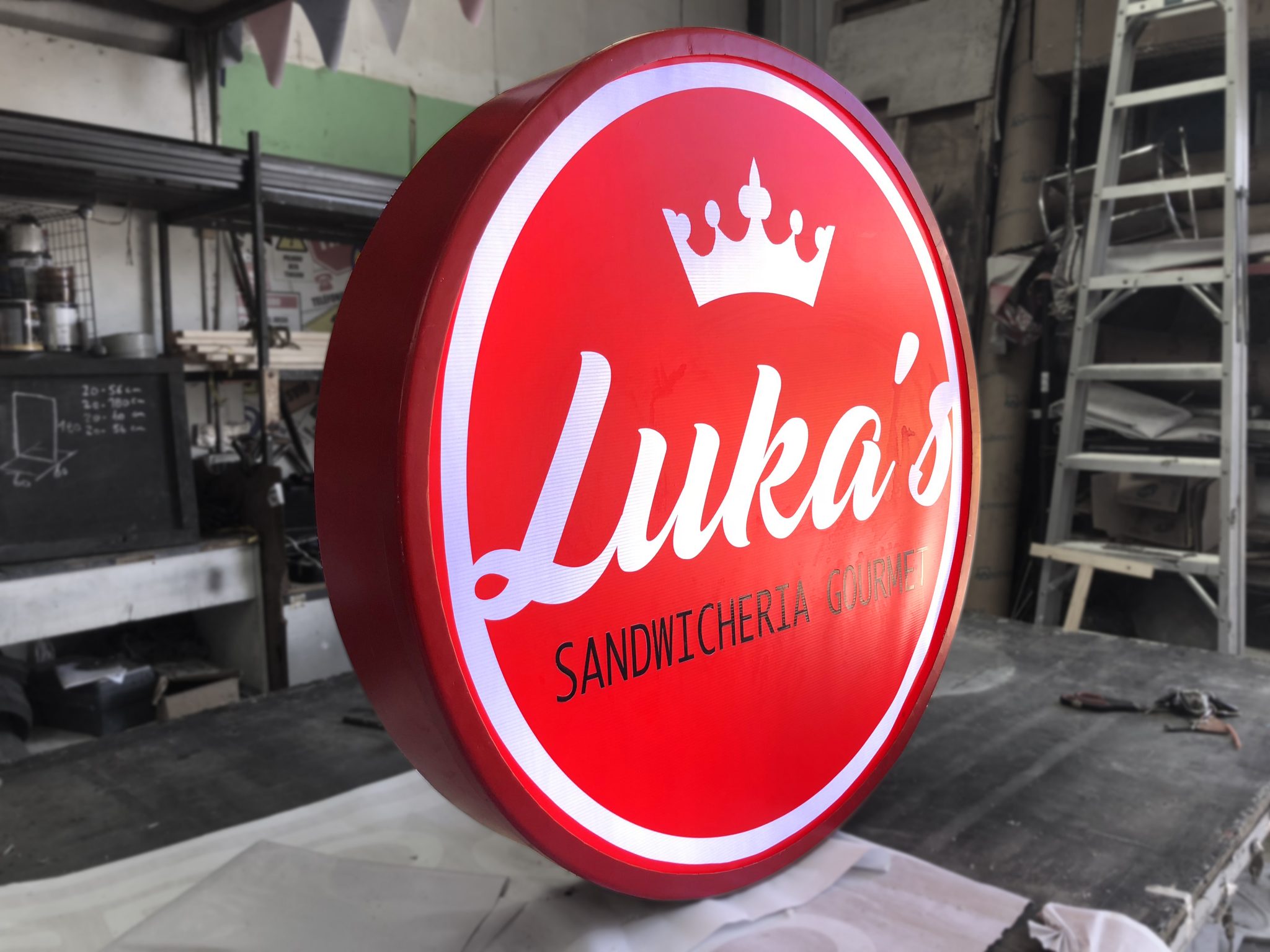 Letreros luminosos circulares - Graficas Chile